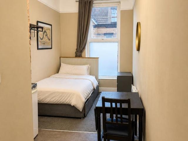Room at Prescot Road, Liverpool