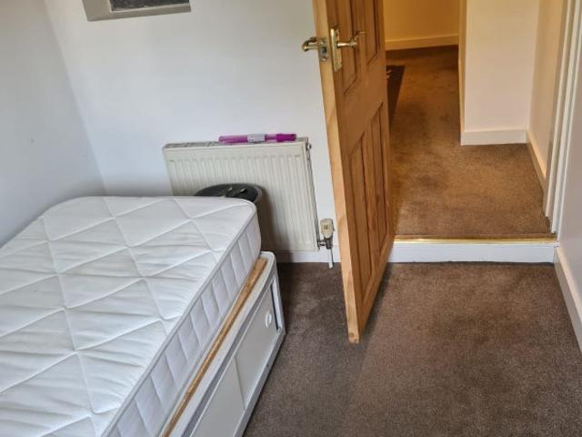 Room at Primrose Hill, Chelmsford