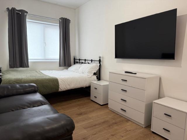 Room at Primrose Hill, Chelmsford