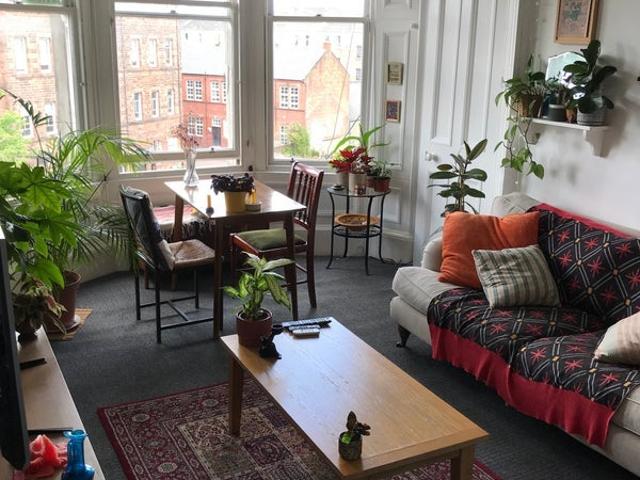 Room at Prince Edward Street, Glasgow