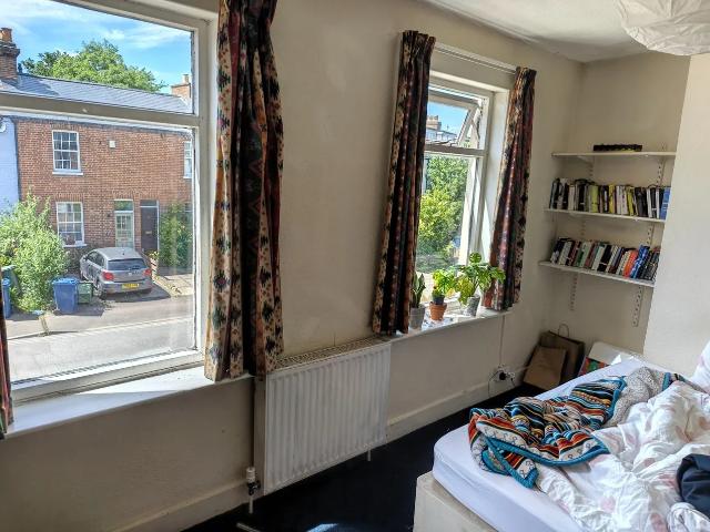 Room at Princes Street, Oxford