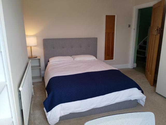 Room at Princes Street, Cardiff
