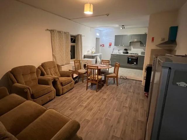 Room at Princes Road, Cleethorpes
