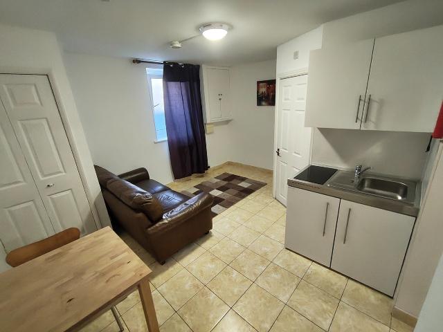 Room at Princess Street, Luton