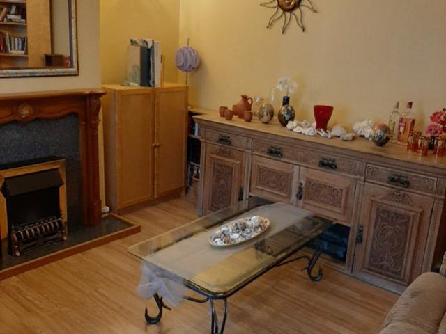 Room at Priors Walk, Crawley