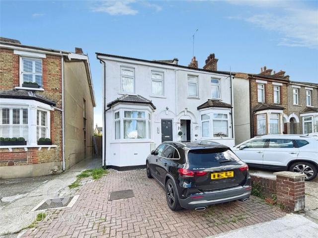 Room at Priory Road, Dartford