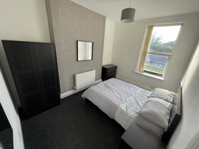Room at Prospect Place, Preston