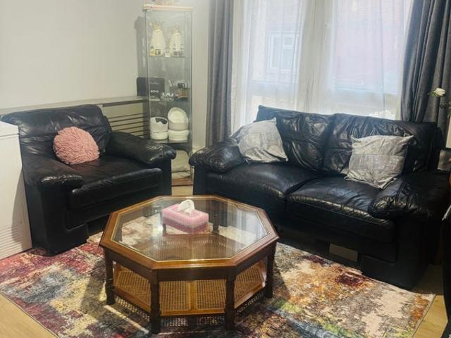 Room at Prout Road, Greater London