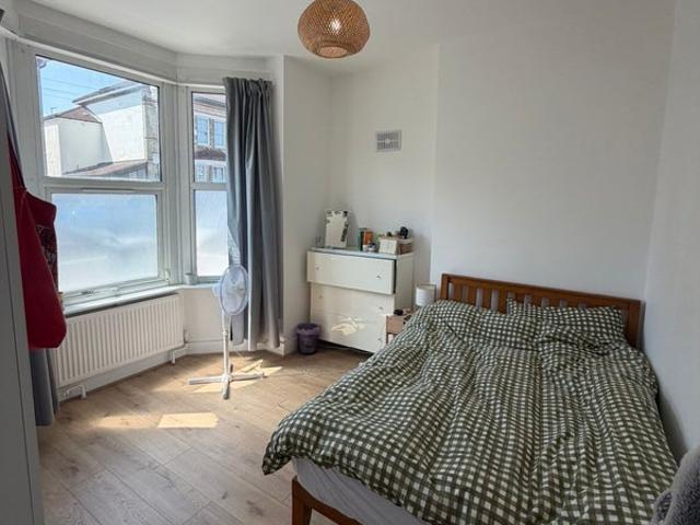 Room at Quadrant Road, Greater London