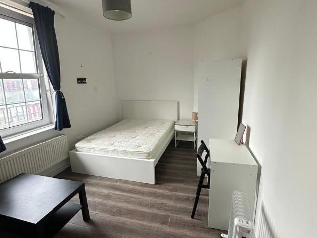 Room at Canter Way, Greater London