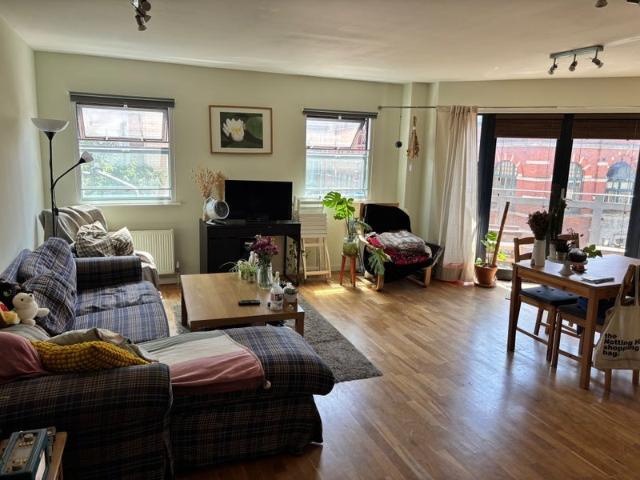 Room at Quaker Street, Greater London