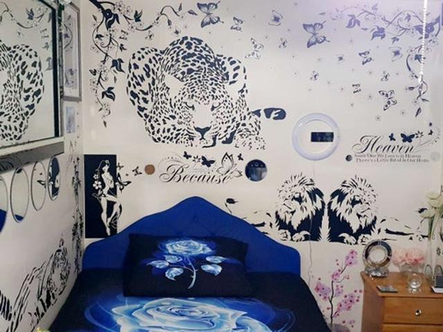 Room at Quenby Street, Manchester