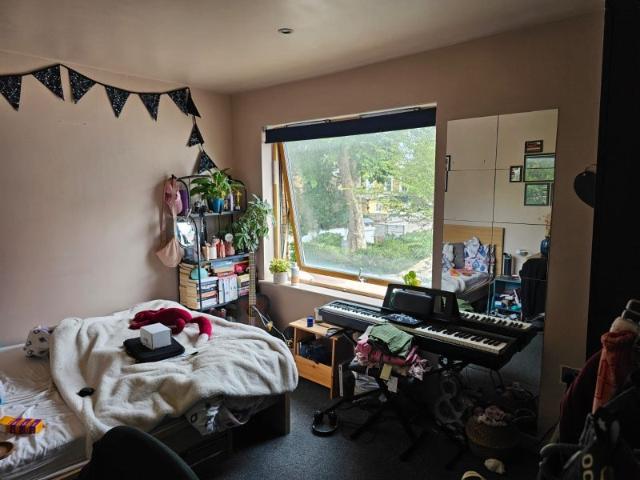 Room at Queen Annes Square, Greater London