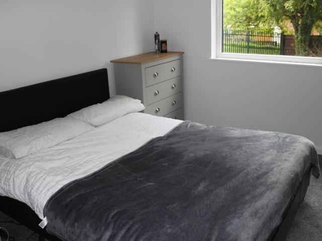 Room at Queen Street, Telford