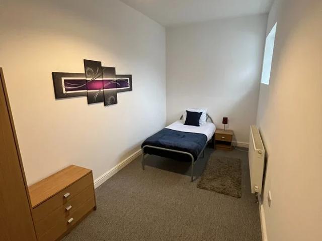 Room at Queen Street, Bassetlaw