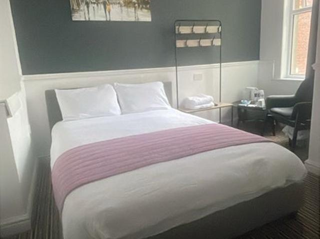 Room at Queen Street, Blackpool