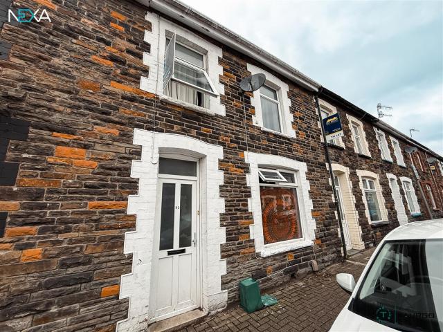 Room at Queen Street, Pontypridd
