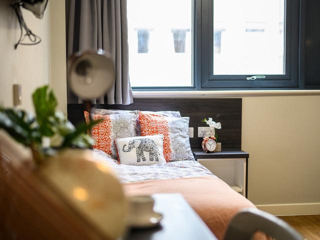 Room at Queen Street, Sheffield