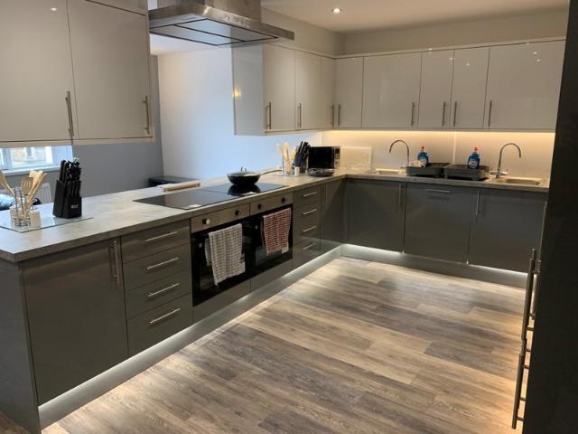 Room at Queen Street, Stourbridge