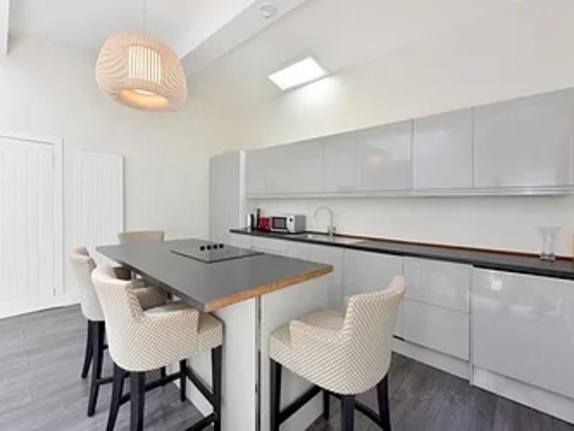 Apartment at Queen's Gate, Greater London