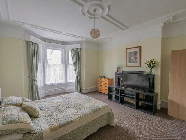 Room at Queens Road, Newcastle upon Tyne