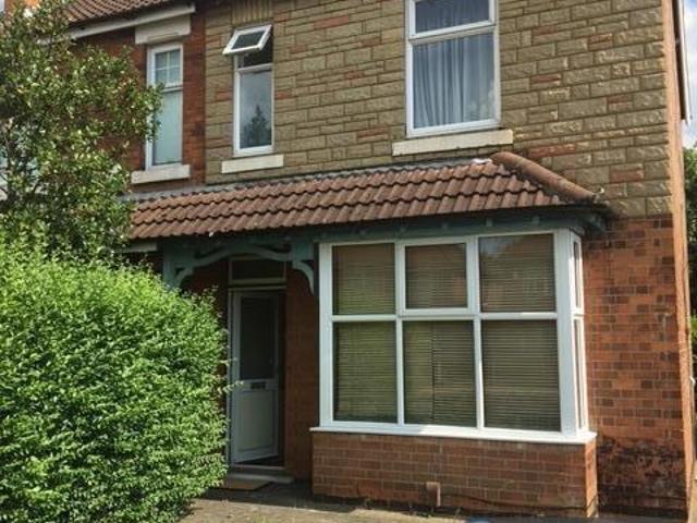 Room at Queens Road, Nottingham