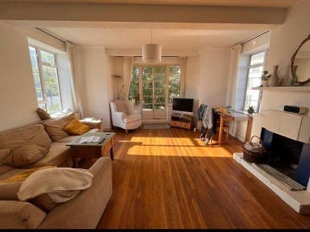 Room at Queen's Road, Bristol