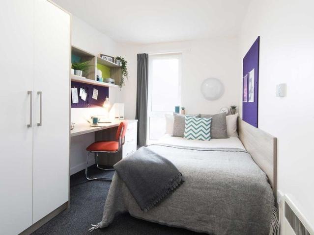 Room at Queens Road, Coventry
