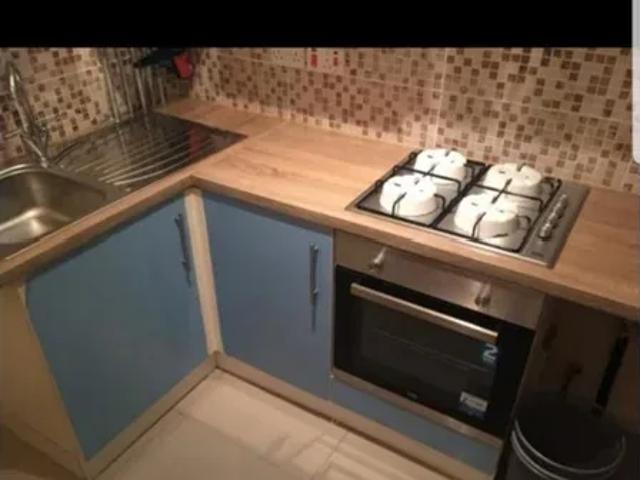 Room at Queen's Road, Greater London