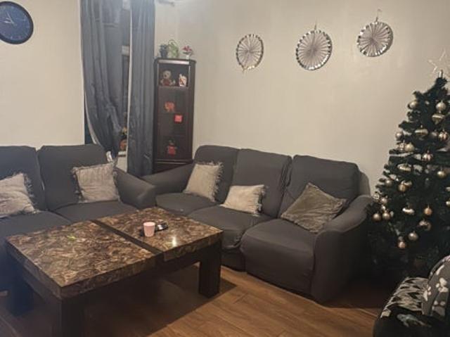 Room at Queens Road, Sandwell