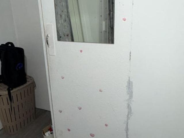 Room at Queen's Road, Slough