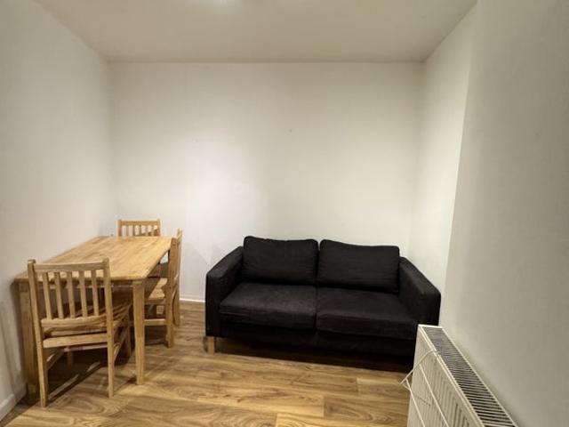 Room at Queensdale Crescent, Greater London