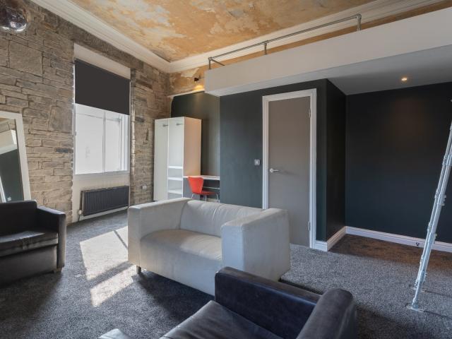 Room at Queensgate, Kirklees