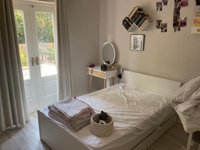Room at Queenswood Road, Greater London