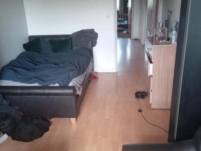 Room at Quill Street, Greater London