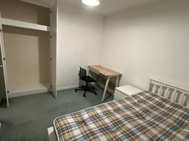 Room at Ruffle Close, Greater London