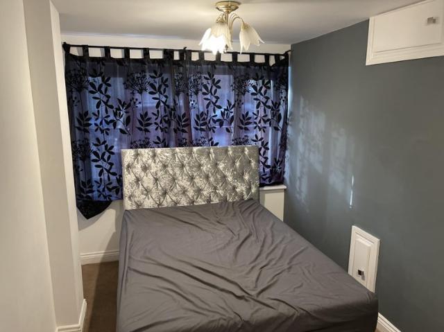 Room at Rushway Avenue, Manchester