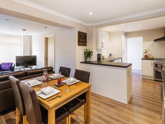 Room at Rushetts Road, Crawley