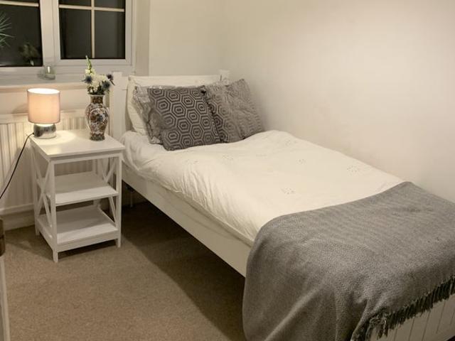 Room at Rushleigh Green, East Hertfordshire