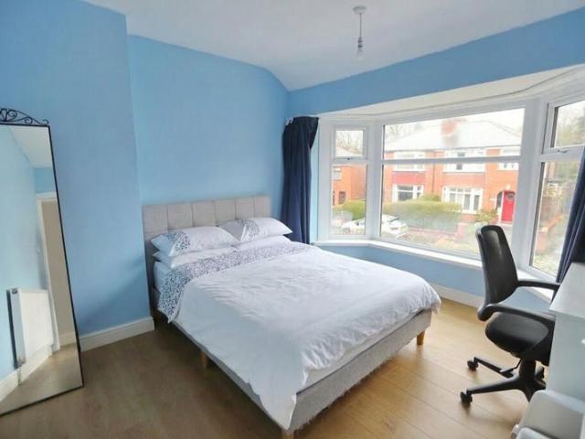 Room at Ruskin Road, Prestwich