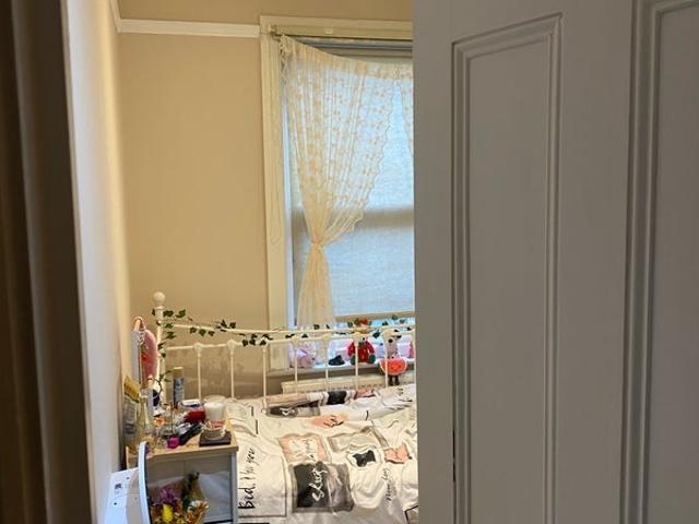 Room at Russell Avenue, Greater London