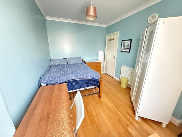 Room at Russell Avenue, Greater London