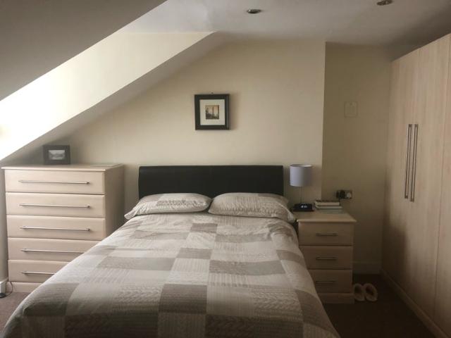 Room at Russell Gardens, Greater London