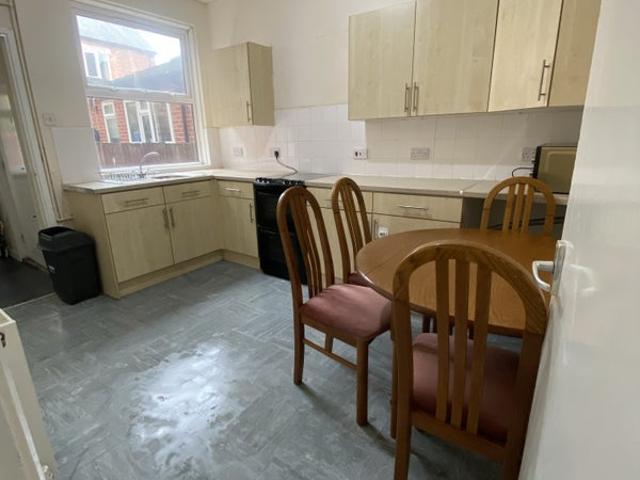 Room at Russell Street, Nottingham