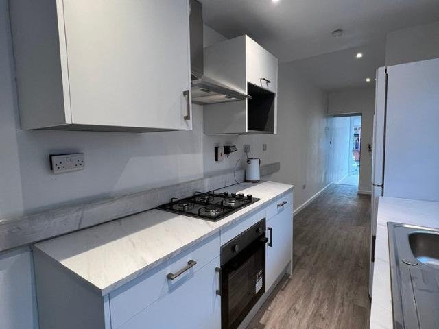 Room at Russell Road, Nottingham