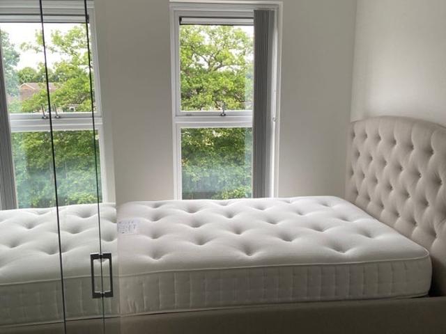 Room at Russell Way, Crawley