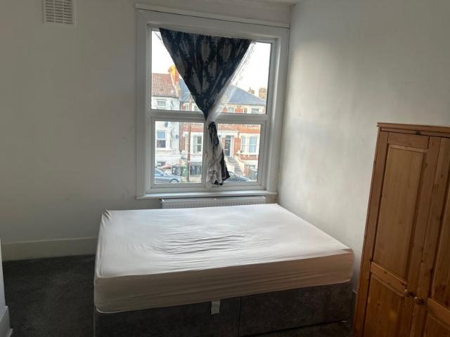 Room at Rutland Park, Greater London