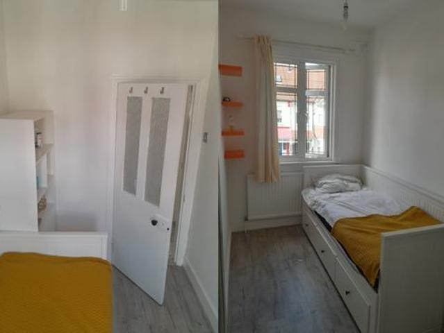Room at Rutland Road, Greater London