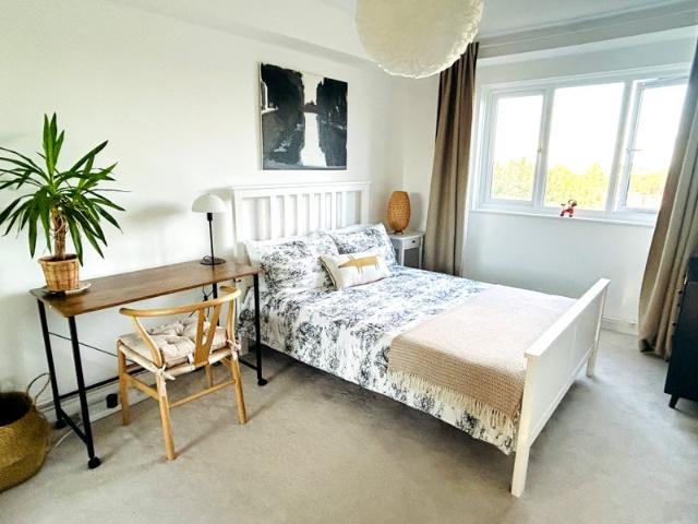 Room at Rutland Walk, Greater London