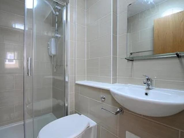 Room at Rye Lane, Greater London